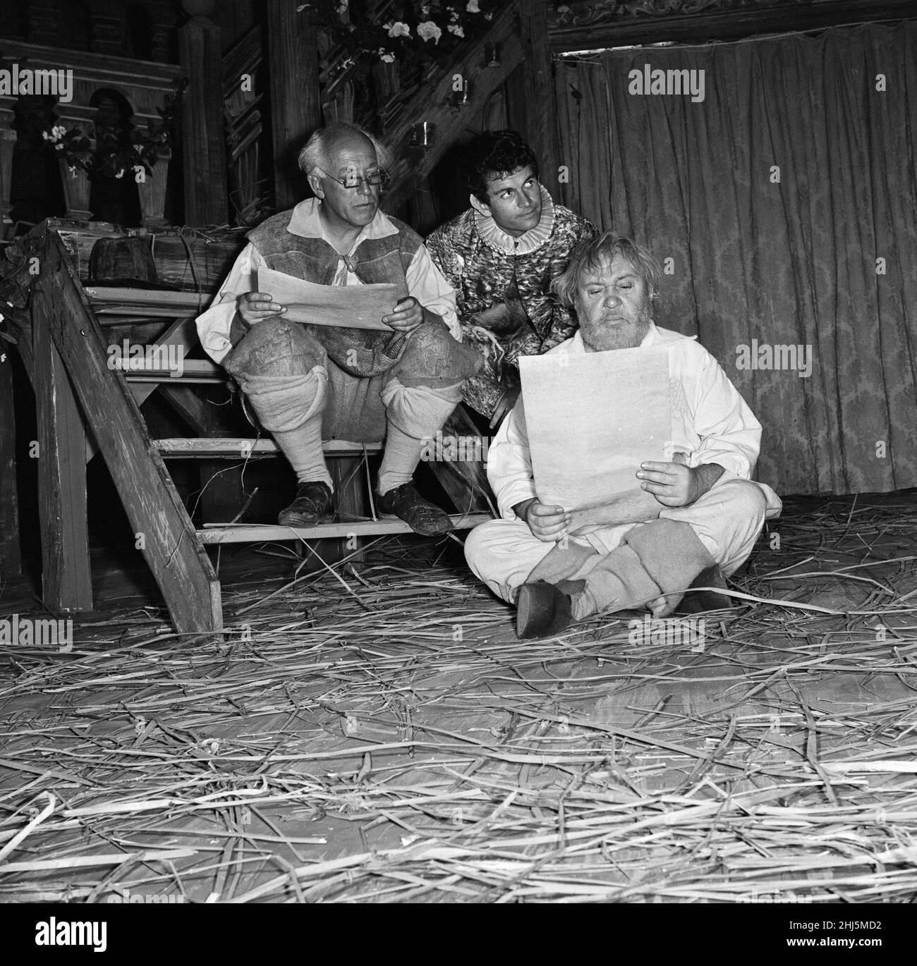 Peter hall stratford Black and White Stock Photos & Images - Alamy