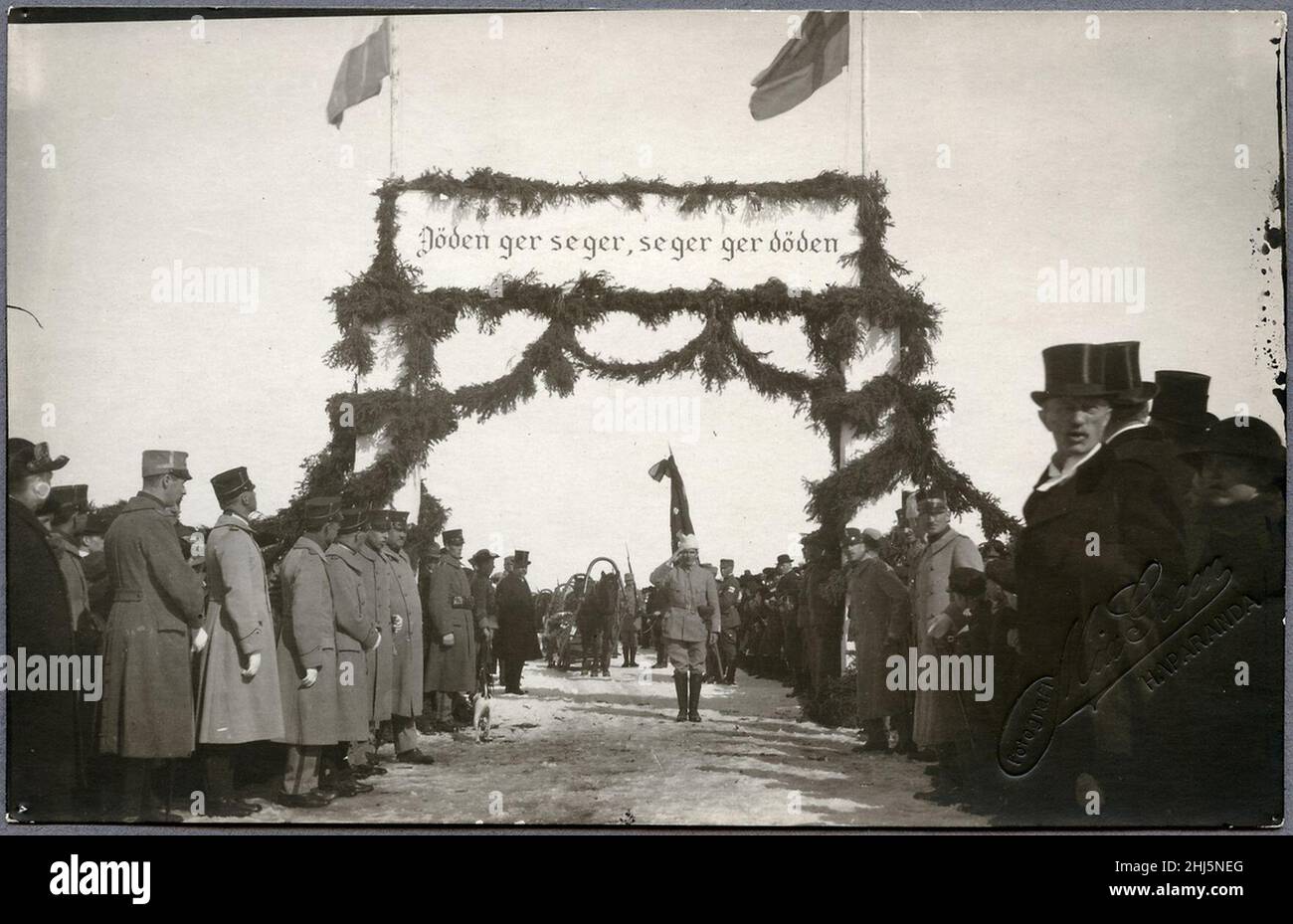 Stupad av svenska brigaden's soldater i Torneå 22.4.1918 Stock Photo ...