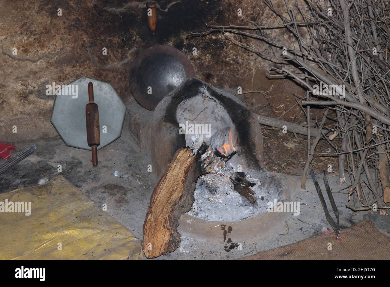 rural indian village traditional clay stop Stock Photo - Alamy