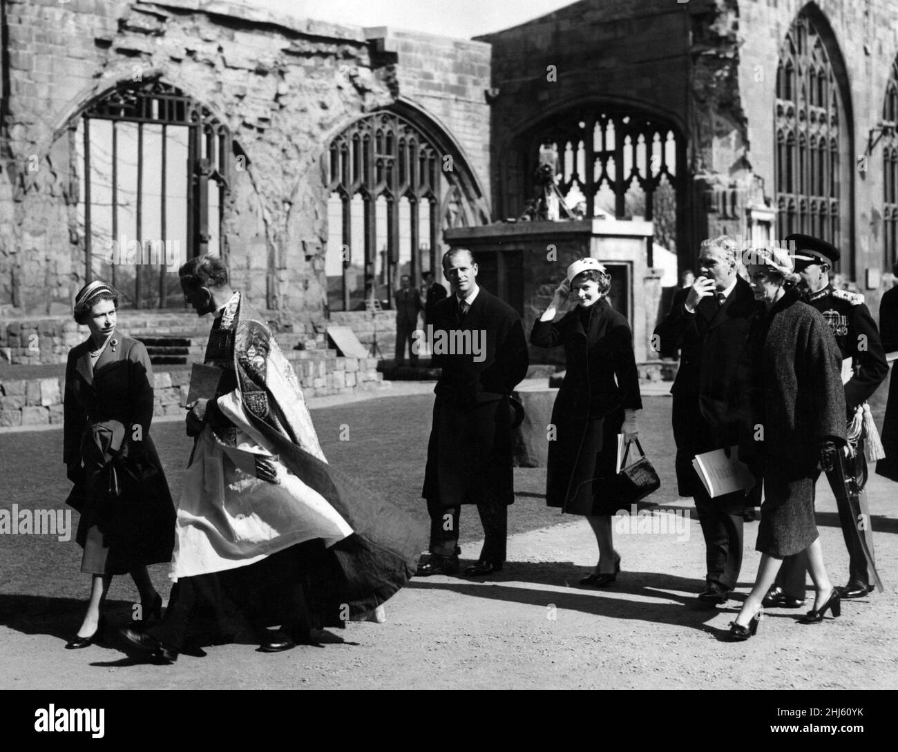 Anthony eden queen elizabeth ii hi-res stock photography and images - Alamy