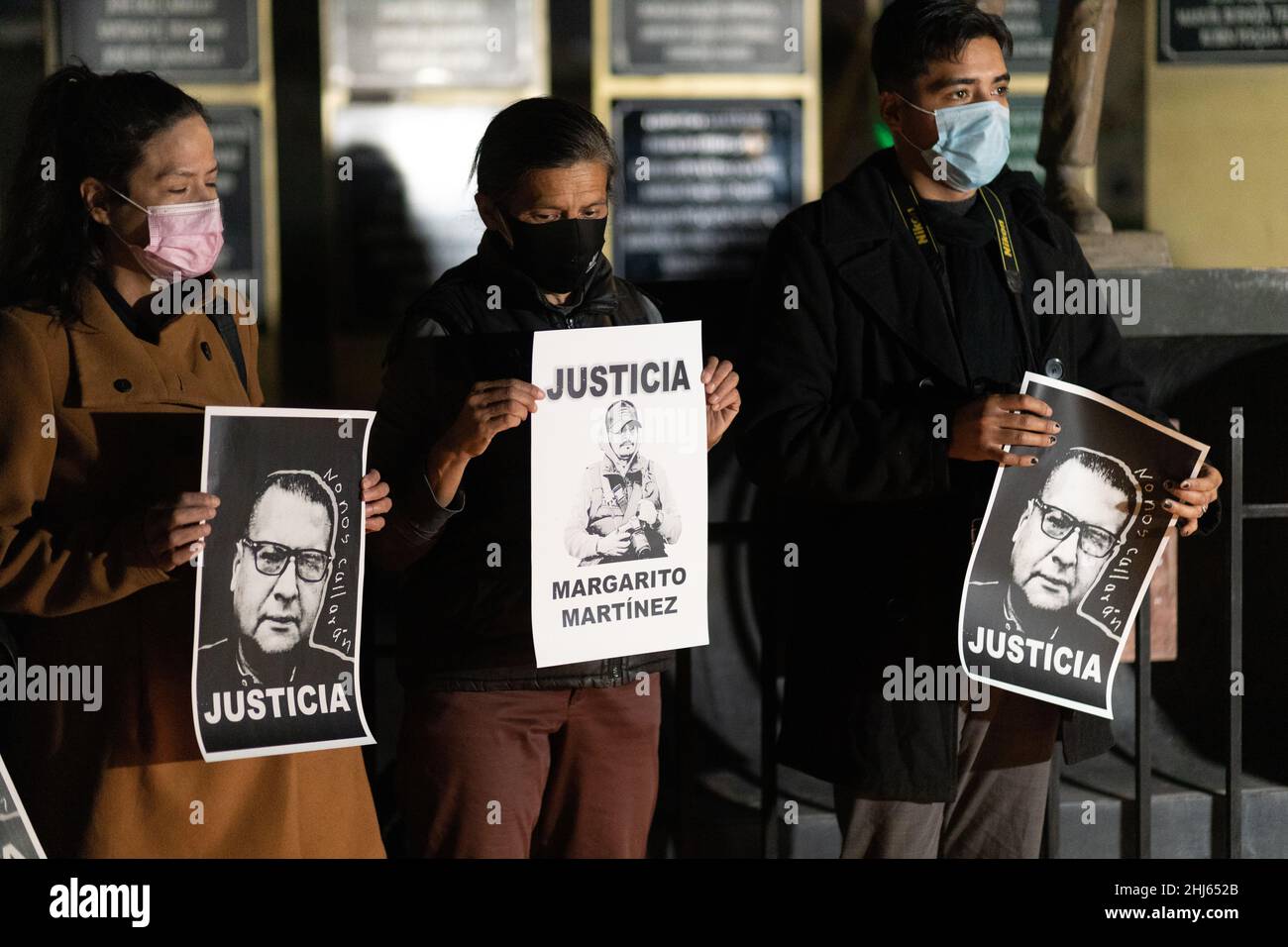 Juarez, Mexico. 25th Jan, 2022. Mexican journalists protest the murder ...