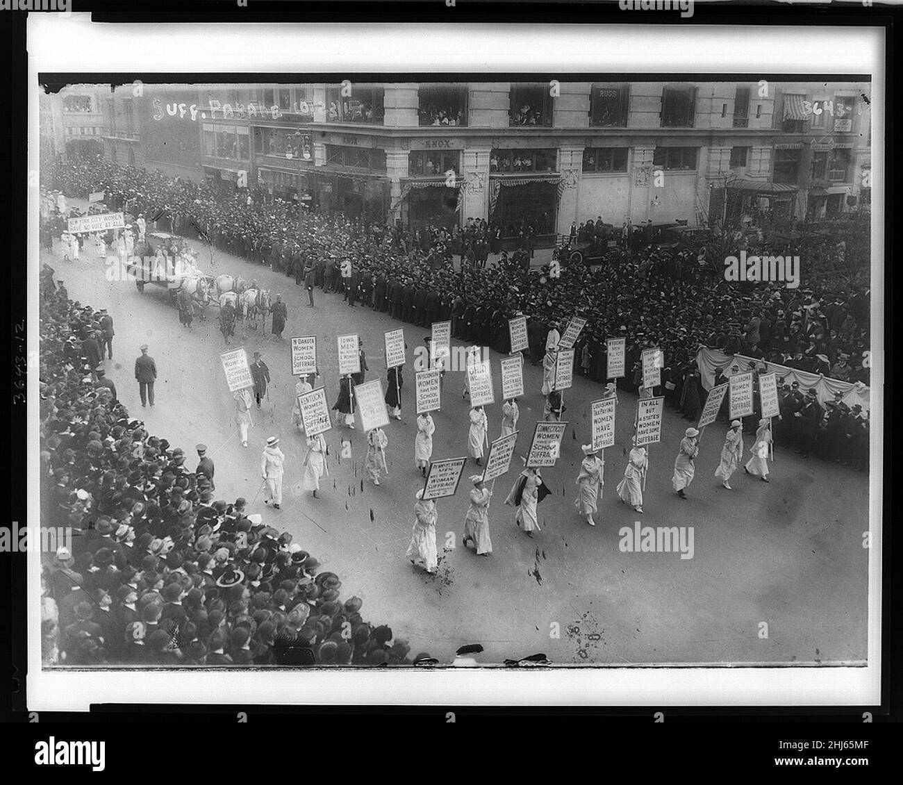 New york suffragists 1913 hi-res stock photography and images - Alamy