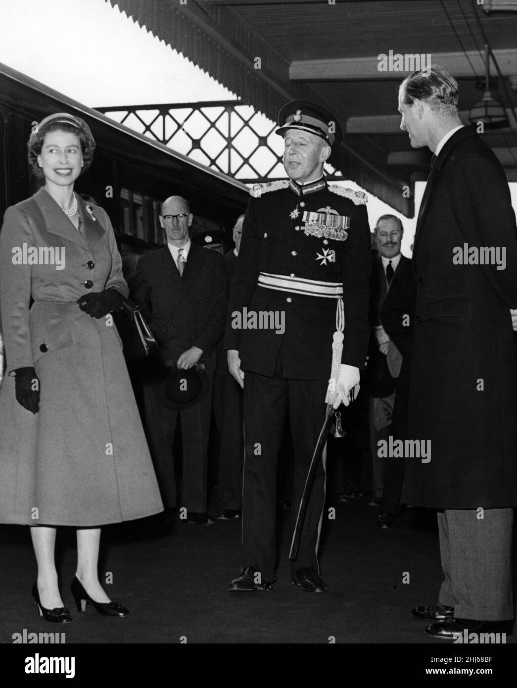 Queen Elizabeth II land Prince Philip, Duke of Edinburgh leaving ...