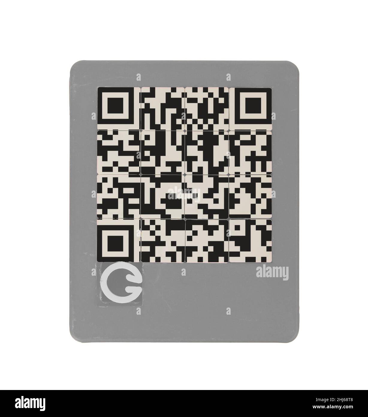 Vintage puzzle with a QR-code, isolated on white Stock Photo - Alamy