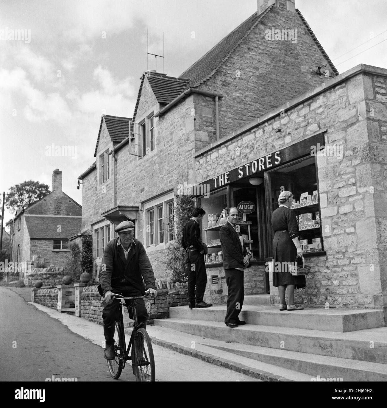 Fifield hi-res stock photography and images - Alamy