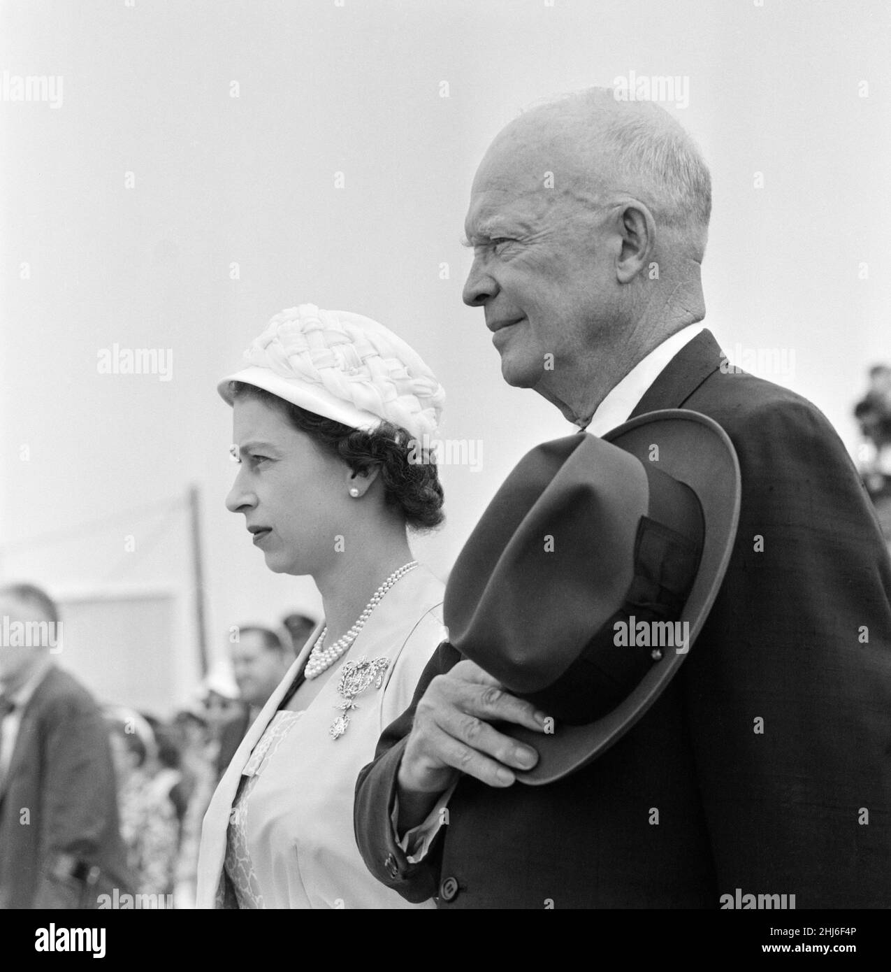 Queen elizabeth canada 1959 hi-res stock photography and images - Alamy