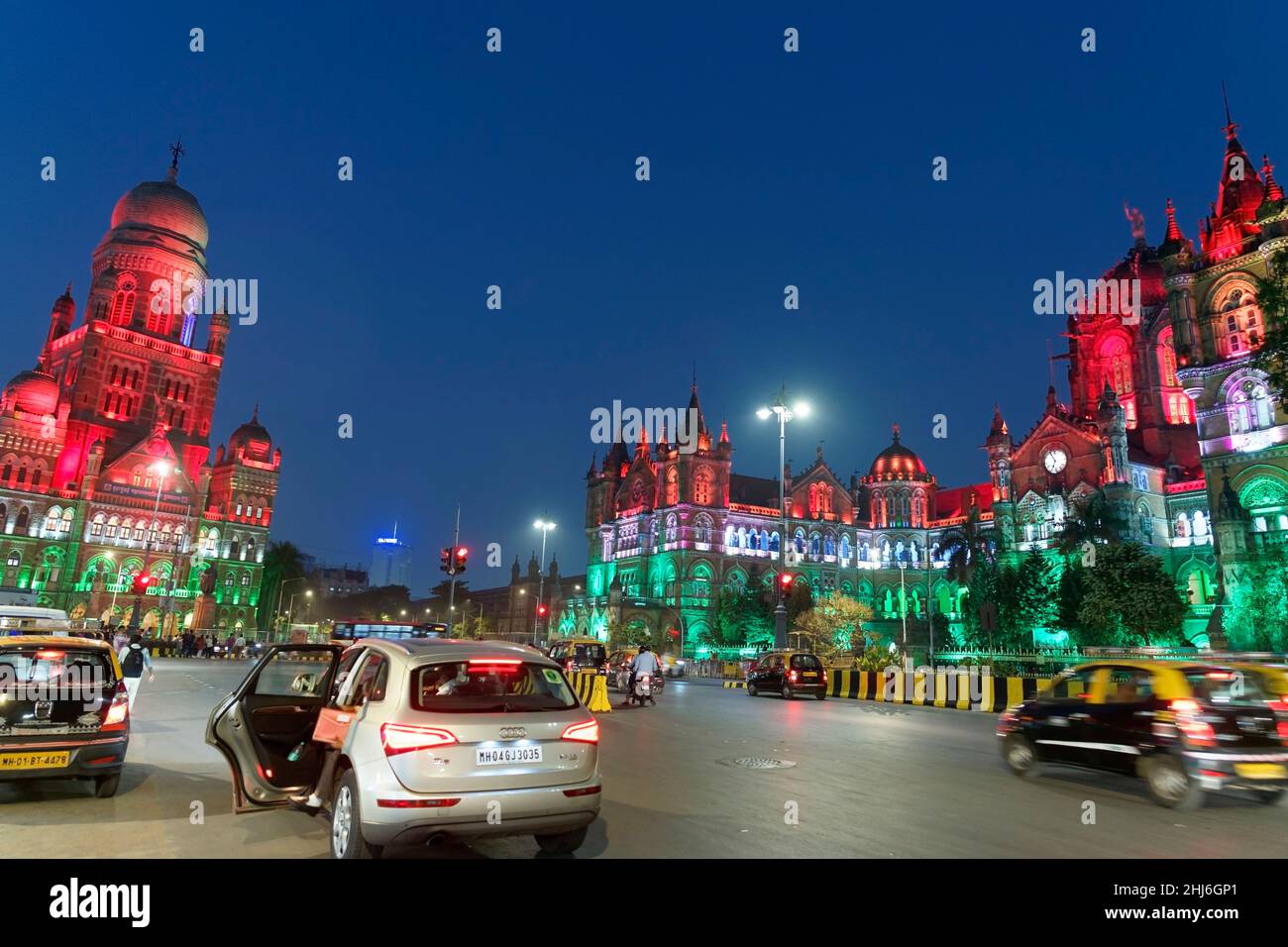 Chhatrapati Shivaji Maharaj Terminus (CSMT) formerly Victoria Terminus ...