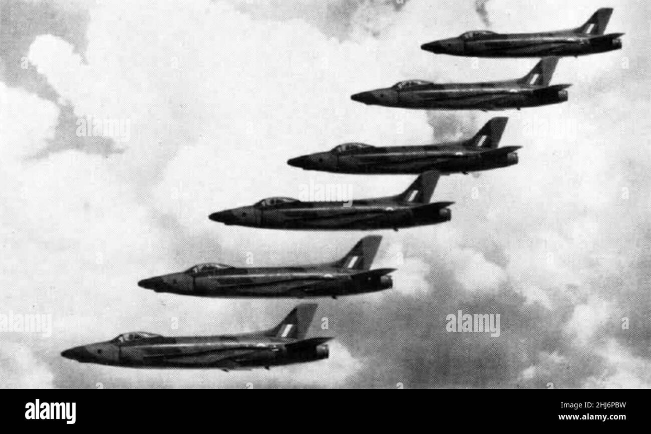Swift FR5s 2 Sqn RAF in flight 1956 Stock Photo - Alamy