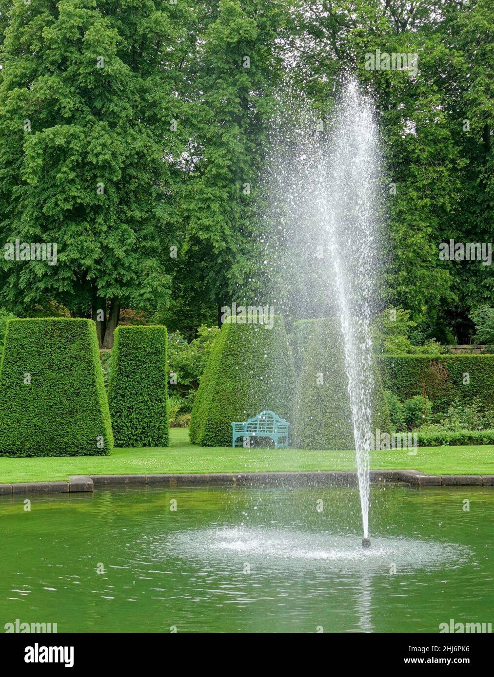 Swimming Pool fountain, Renishaw Hall - Derbyshire, England Stock Photo ...