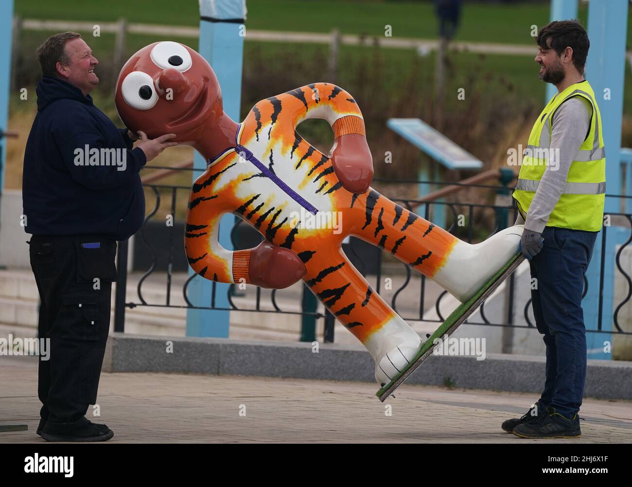 Tony hart morph hi-res stock photography and images - Alamy