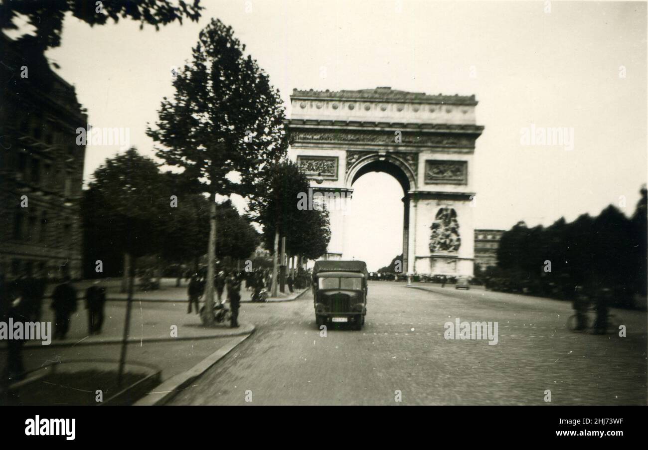 WWII WW2 german soldiers invades France - 14 june 1940, arriving in ...