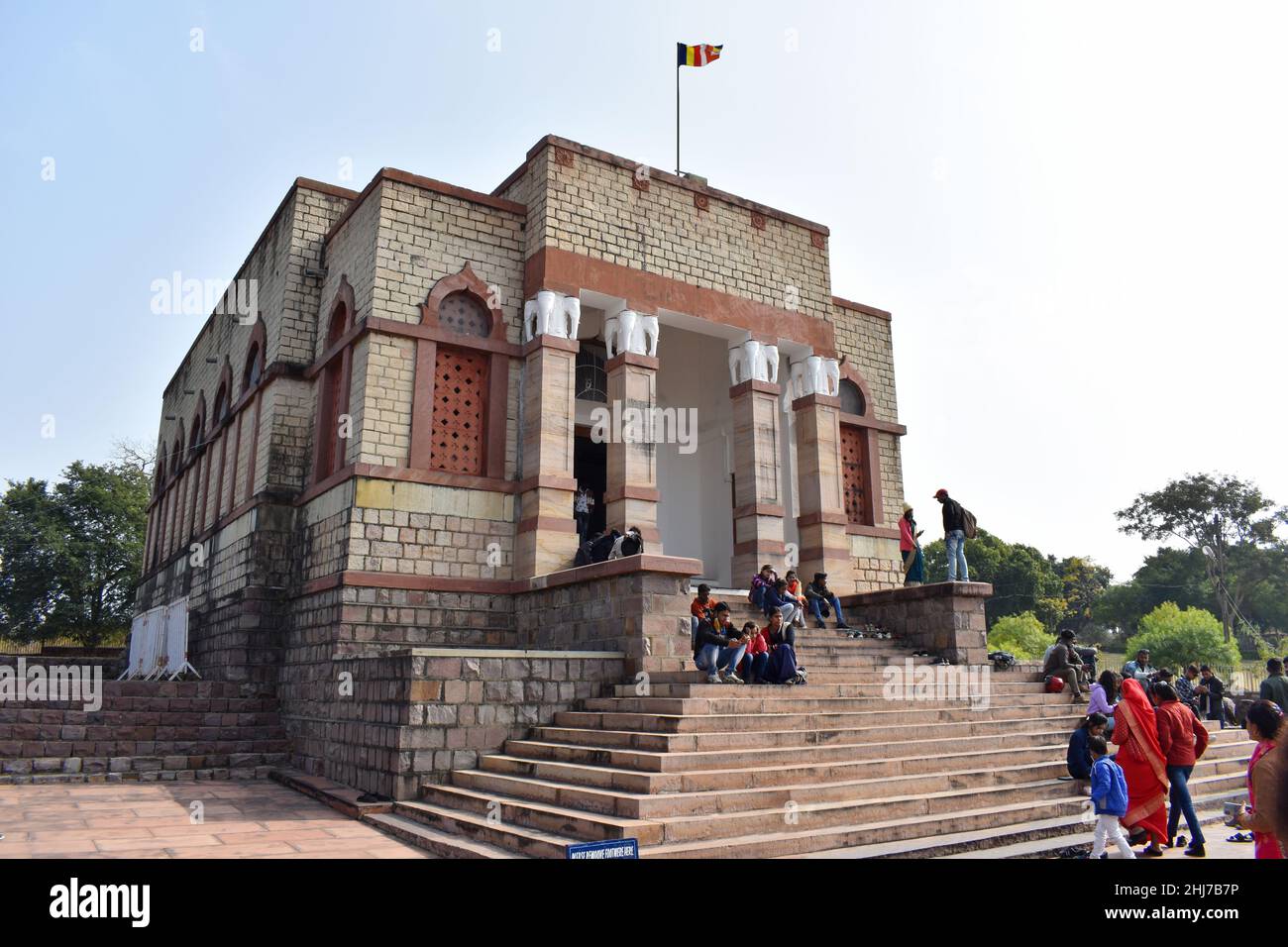 Chetiyagiri Vihar of the Mahabodhi Society of Sri Lanka in Sanchi ...
