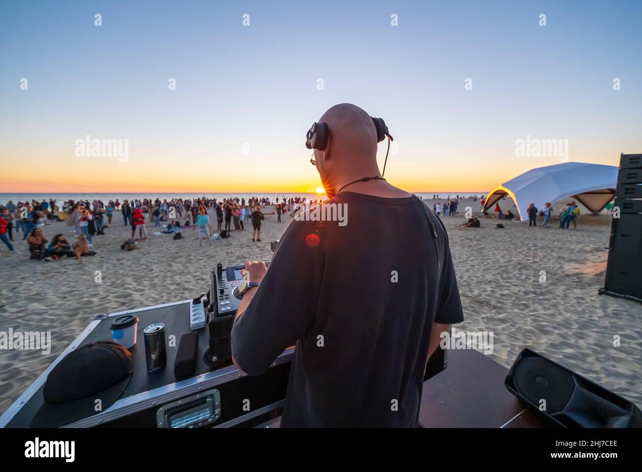 Dj mix sunset hi-res stock photography and images - Alamy
