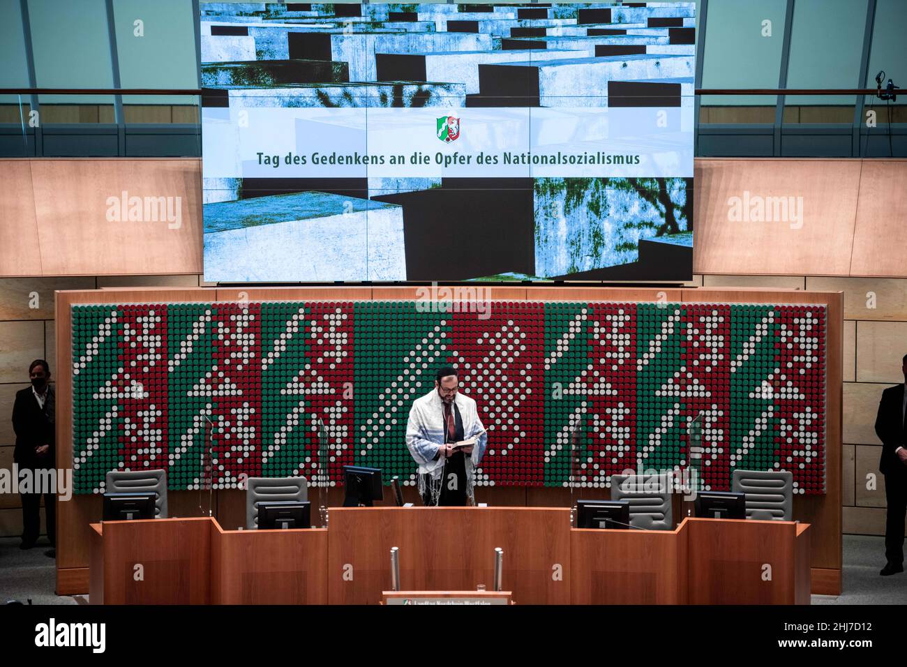 27 January 2022, North Rhine-Westphalia, Duesseldorf: Aaron Malinsky ...