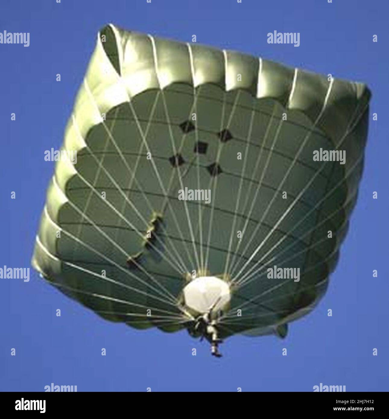 T 11 parachute hi-res stock photography and images - Alamy