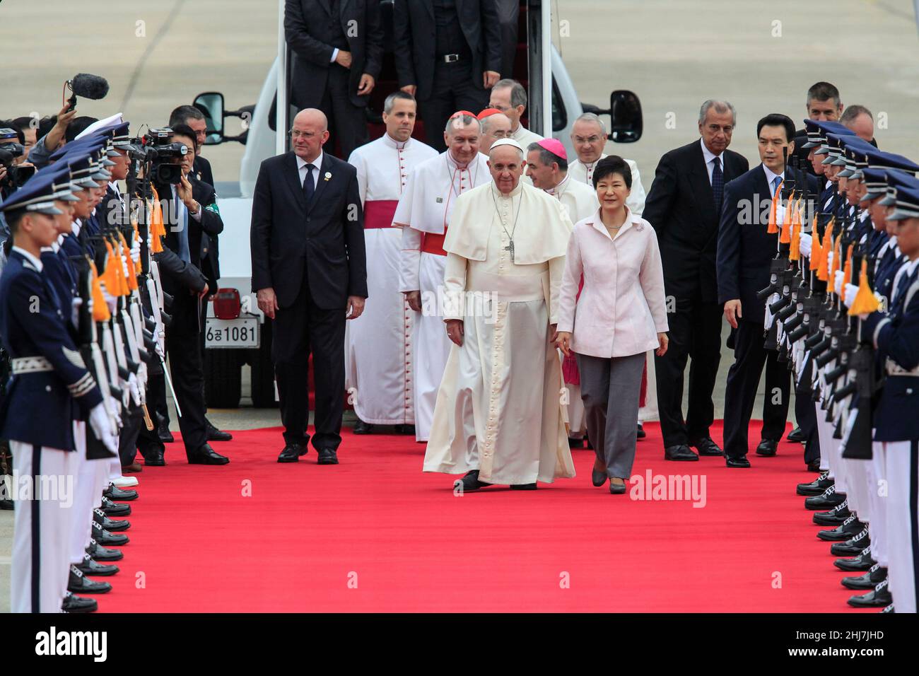 Aug 14, 2014 - Seoul, South Korea : Pope Francis arrive at the Seoul ...