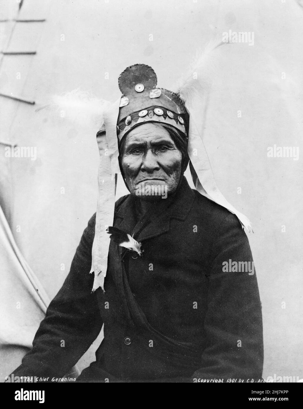 Chief geronimo Black and White Stock Photos & Images - Alamy