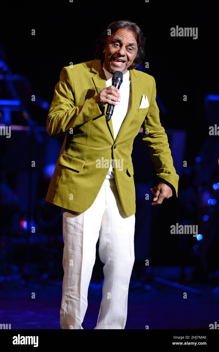 Fort Lauderdale FL, USA. 26th Jan, 2022. Johnny Mathis performs at The ...