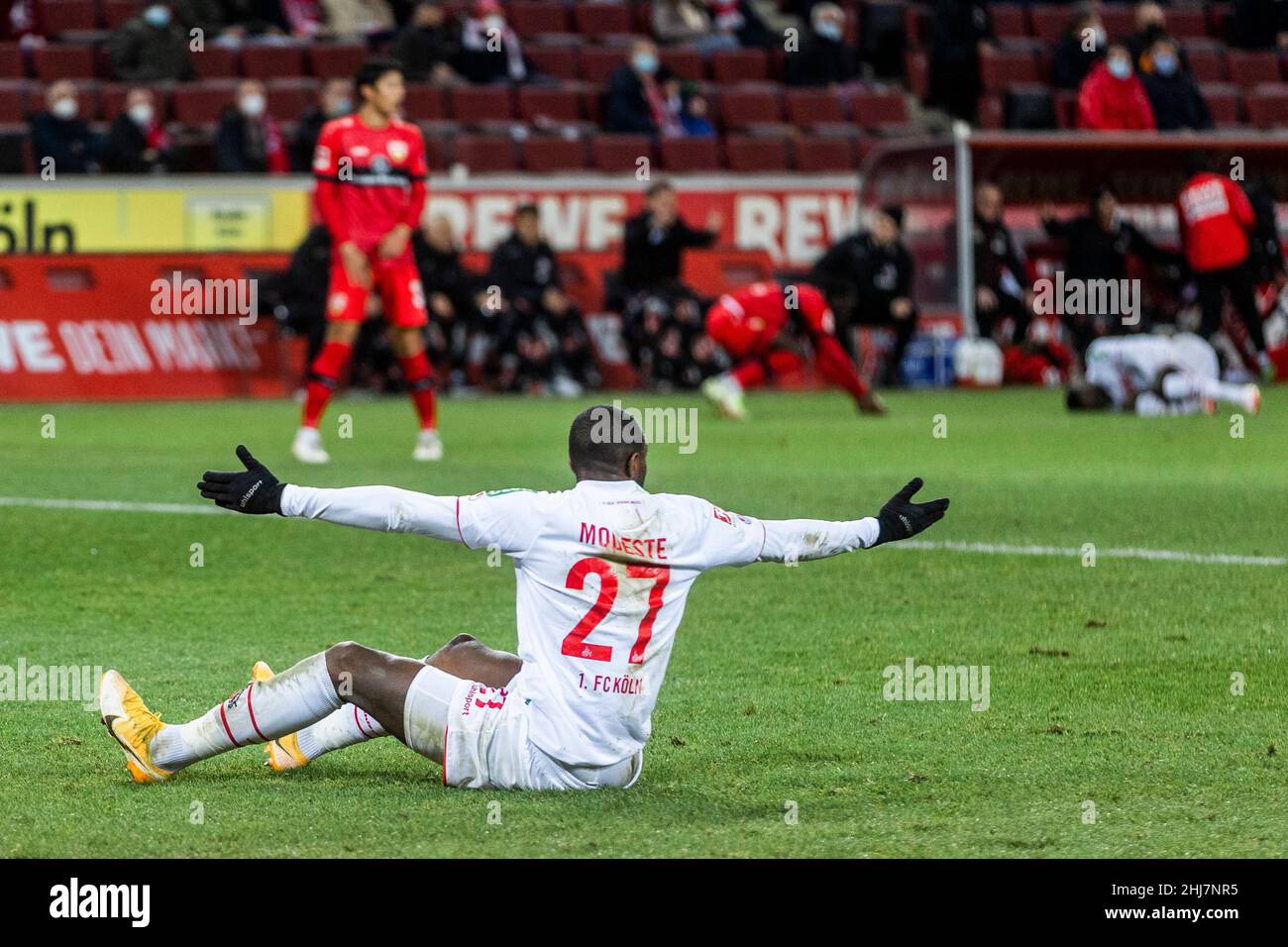 Köln, RheinEnergieStadion, 19.12.21: Anthony Modeste 1.FC Koeln ...