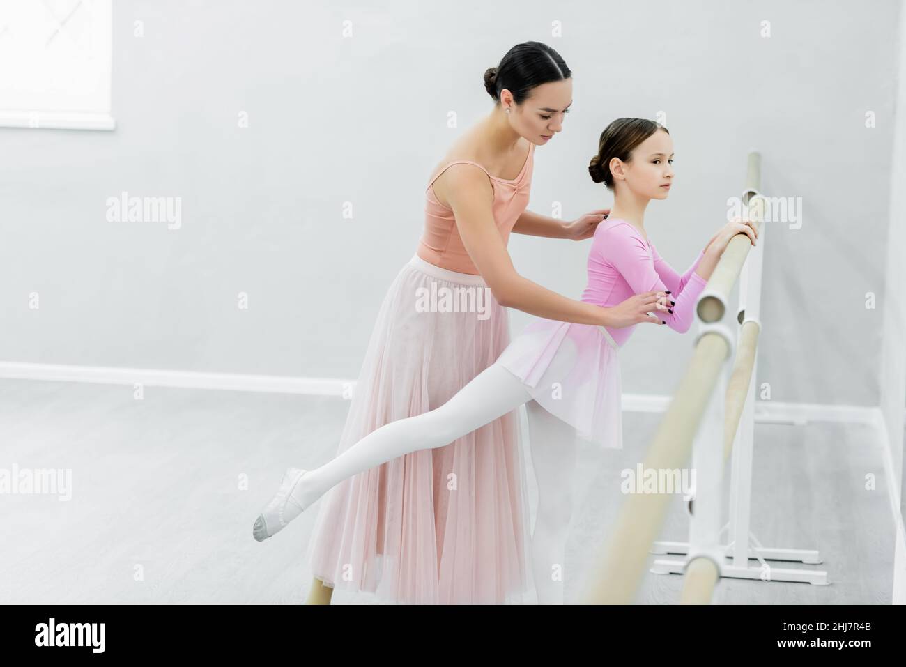 Beautiful young ballet dancers in hi-res stock photography and images ...