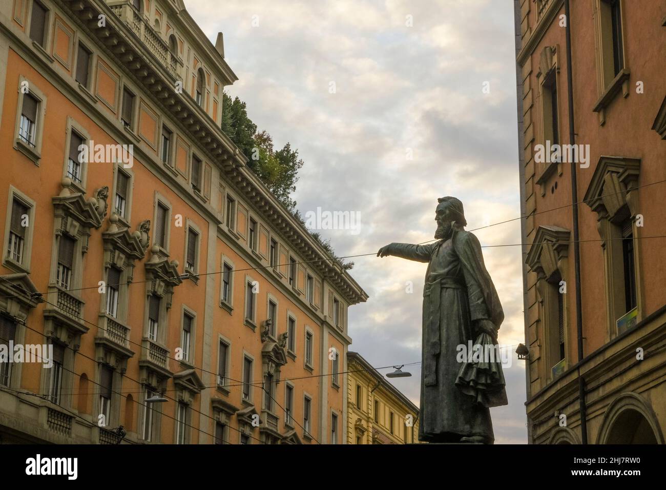 Ugo bassi statue hi-res stock photography and images - Alamy