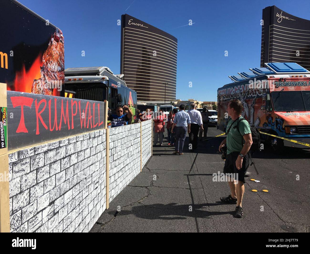Taco Trucks-Trump wall protest Stock Photo - Alamy