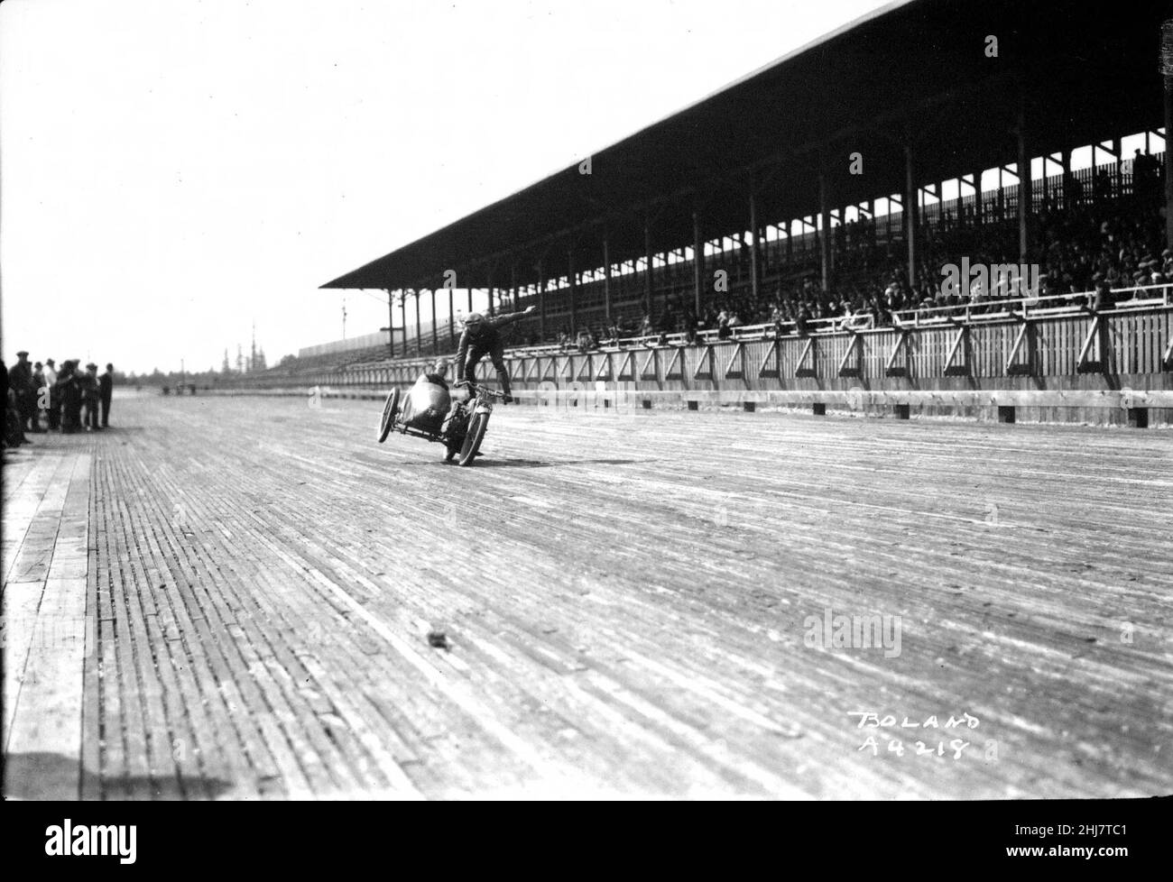 Tacoma Speedway Motorcycle stunt BOLANDA4218 Stock Photo - Alamy