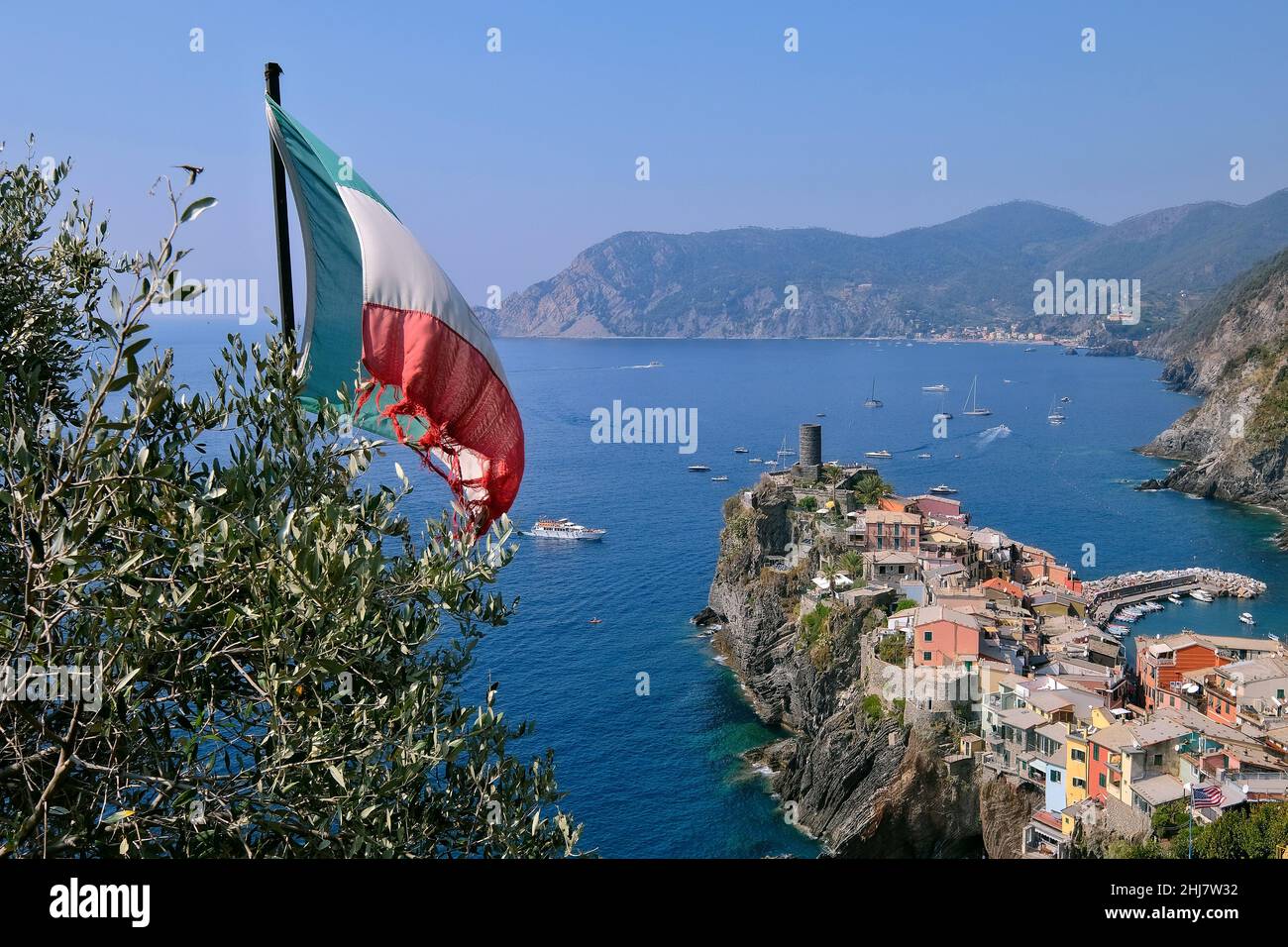 Italian villages hi-res stock photography and images - Alamy