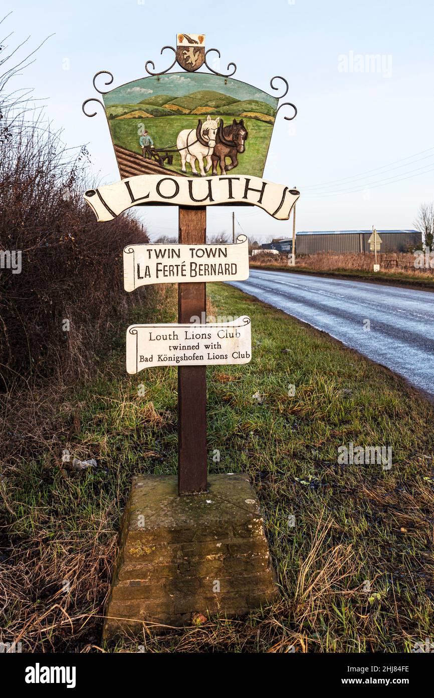 Louth welcome sign welcom signs hi-res stock photography and images - Alamy