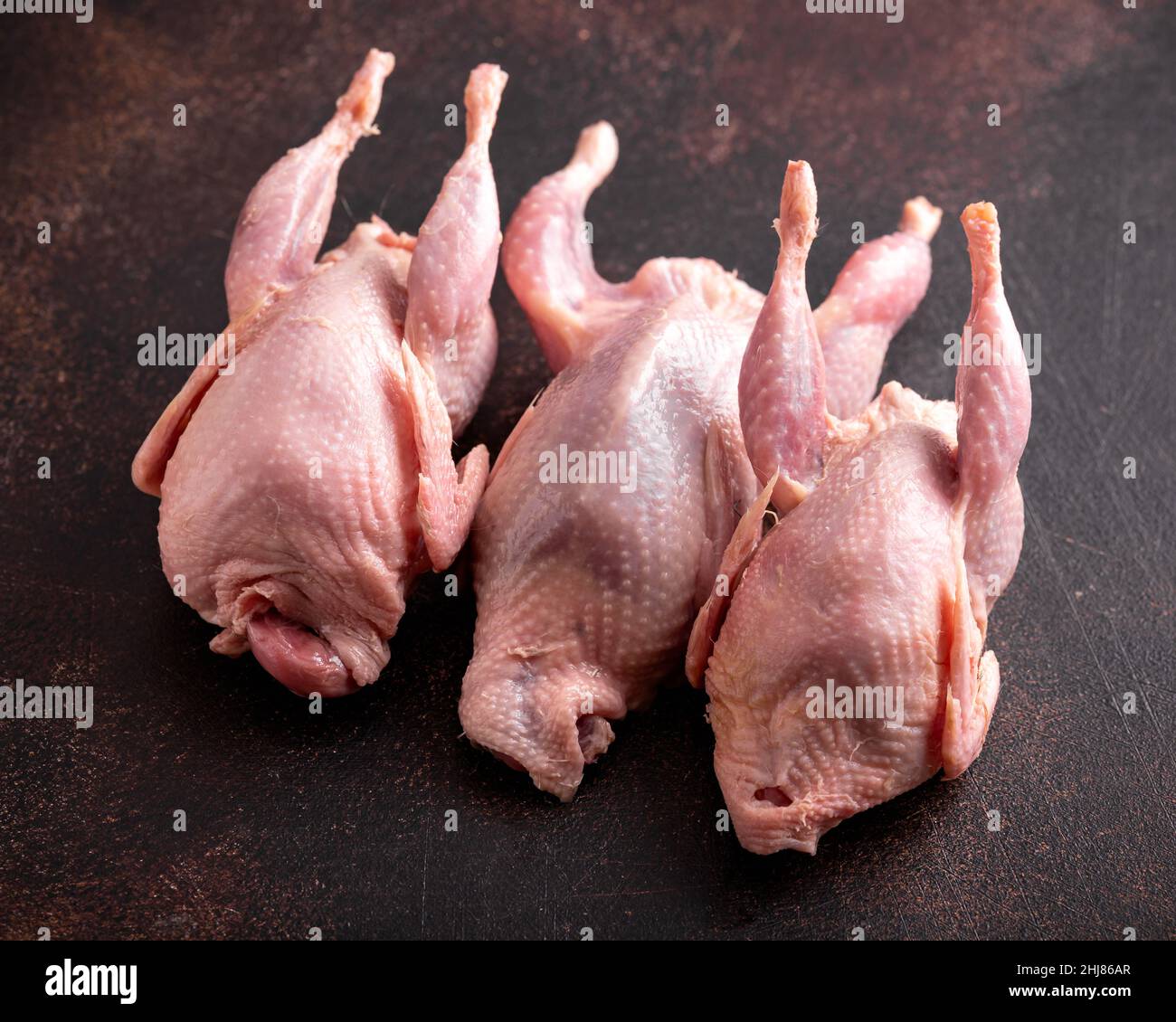Raw fresh quail birds meat. Healthy food Stock Photo - Alamy