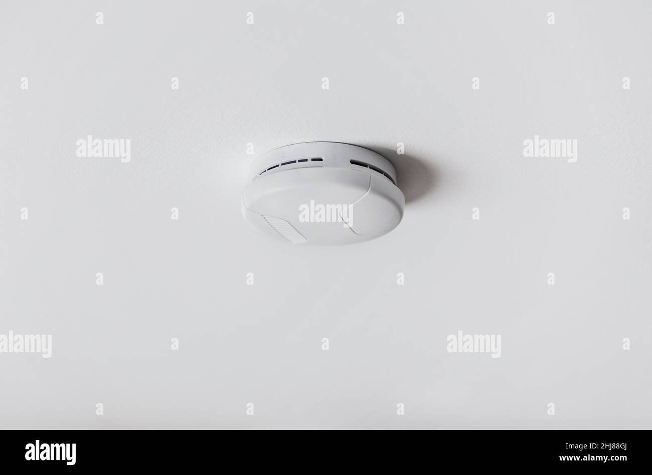 Smoke detector ceiling hi-res stock photography and images - Alamy