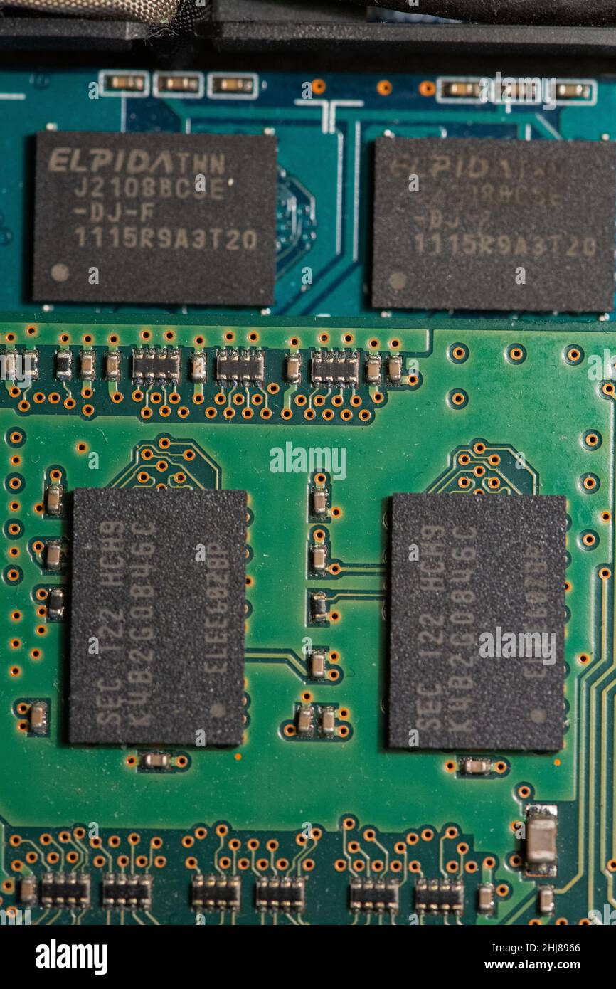 Berlin, Germany. 27th Jan, 2022. Chips are seen on a notebook's RAM ...