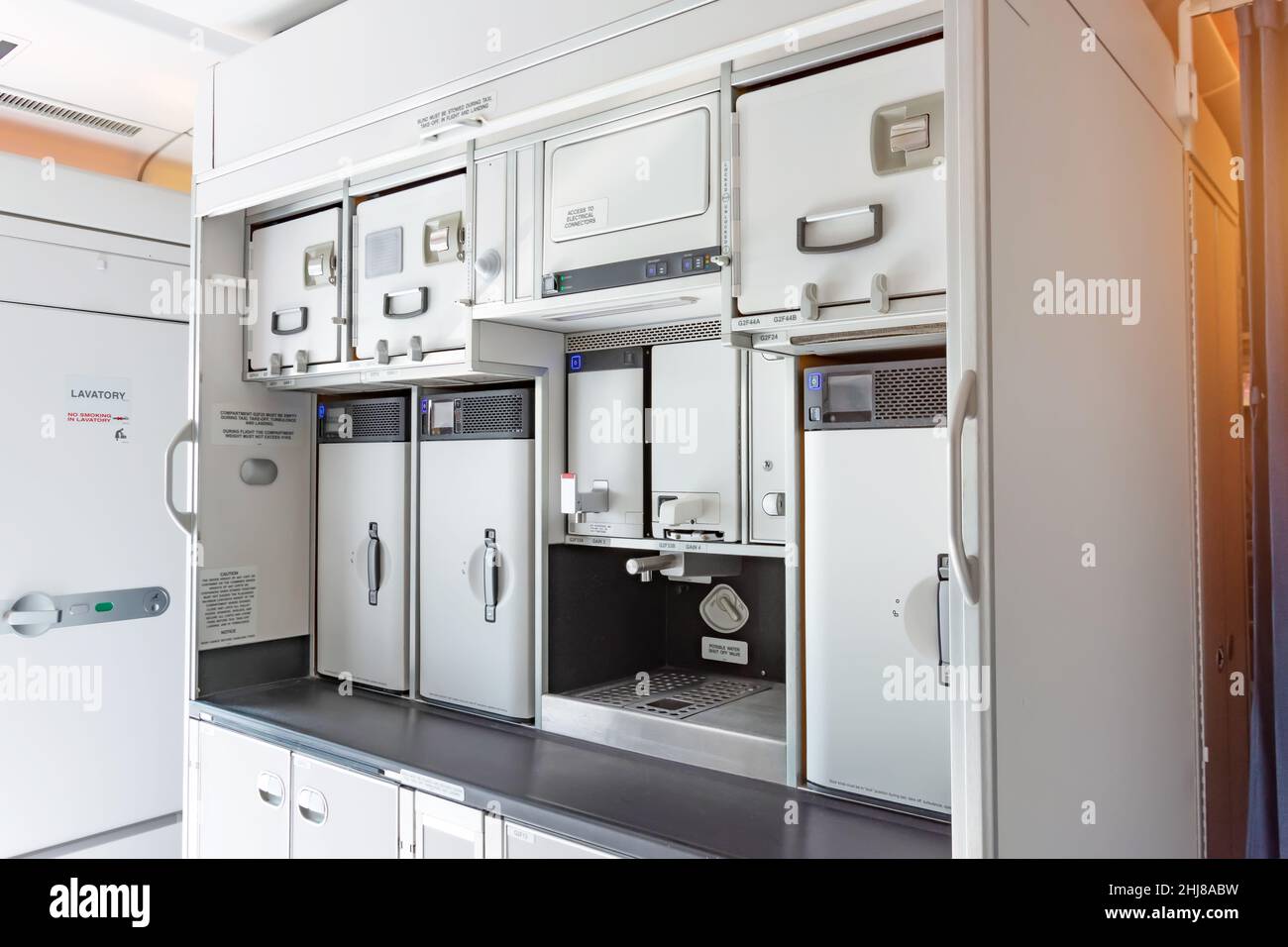 Airplane kitchen hi-res stock photography and images - Alamy