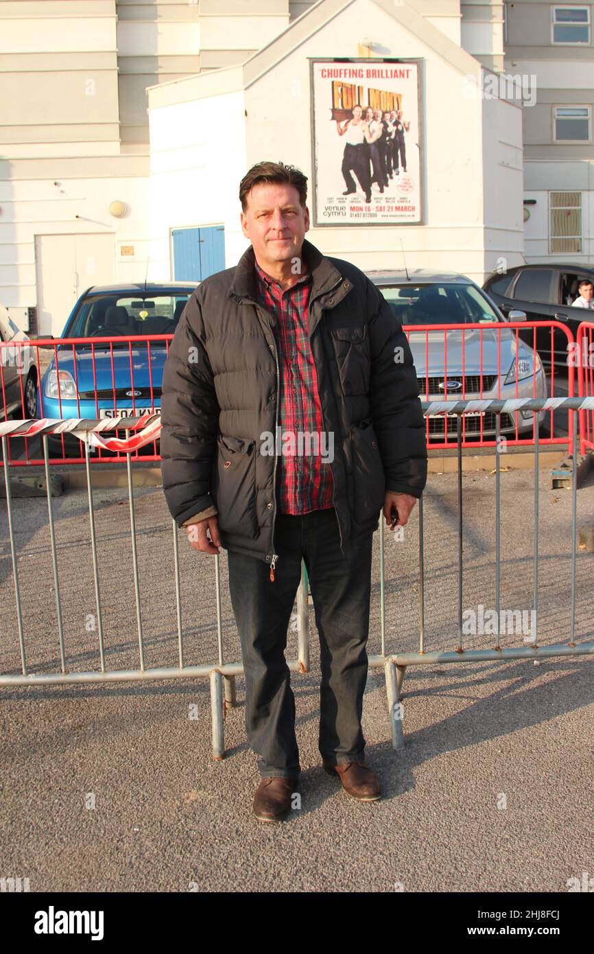 Actor andrew dunn hi-res stock photography and images - Alamy