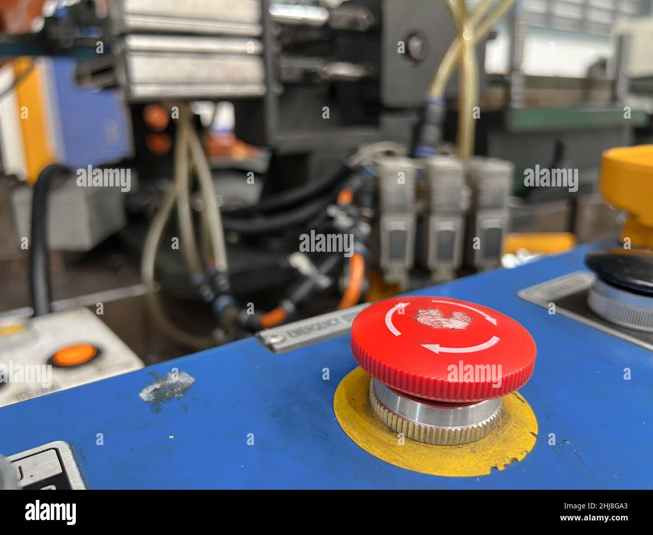 Push button emergency stop switch hi-res stock photography and images ...