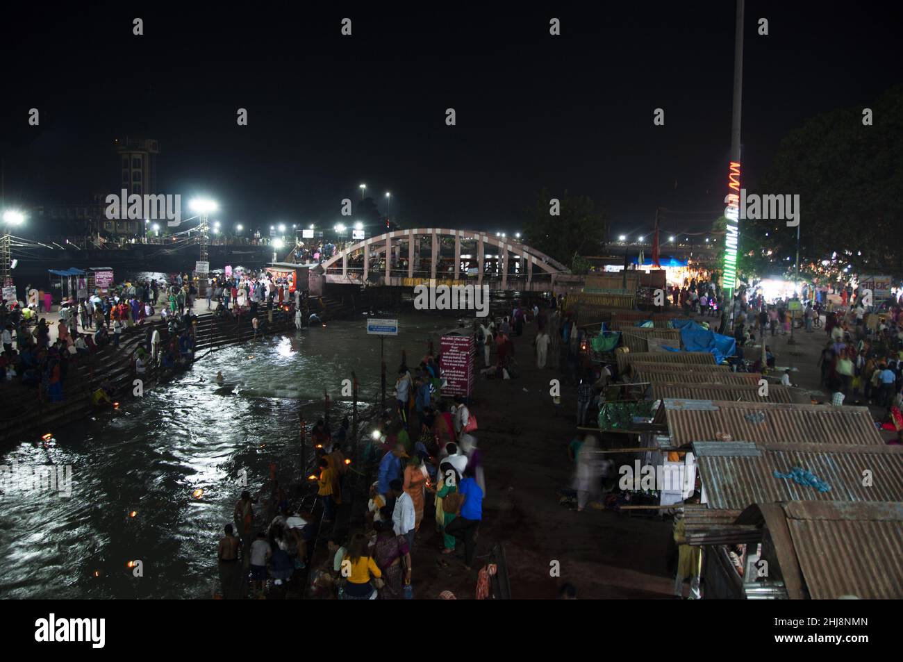 Famous ghat Har Ki Pauri on the banks of the Ganges in Haridwar, India ...