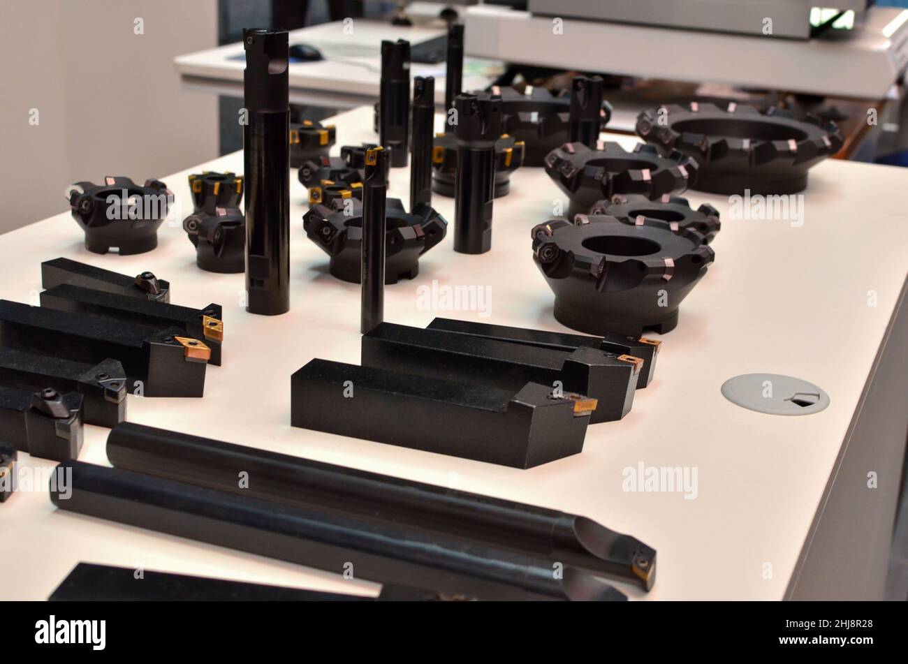 Insert grade hi-res stock photography and images - Alamy