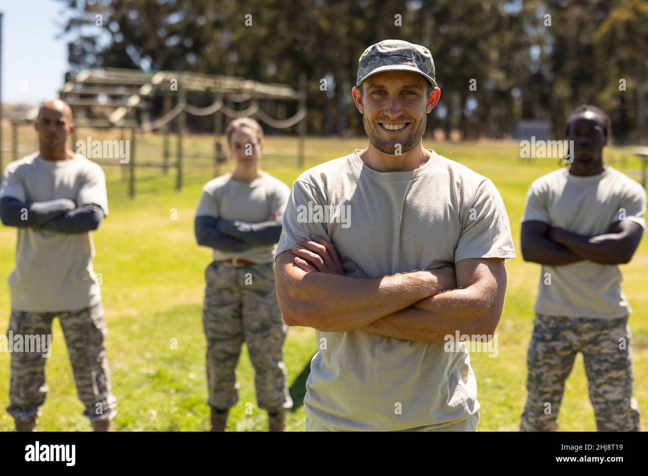 Arms crossed army hi-res stock photography and images - Alamy