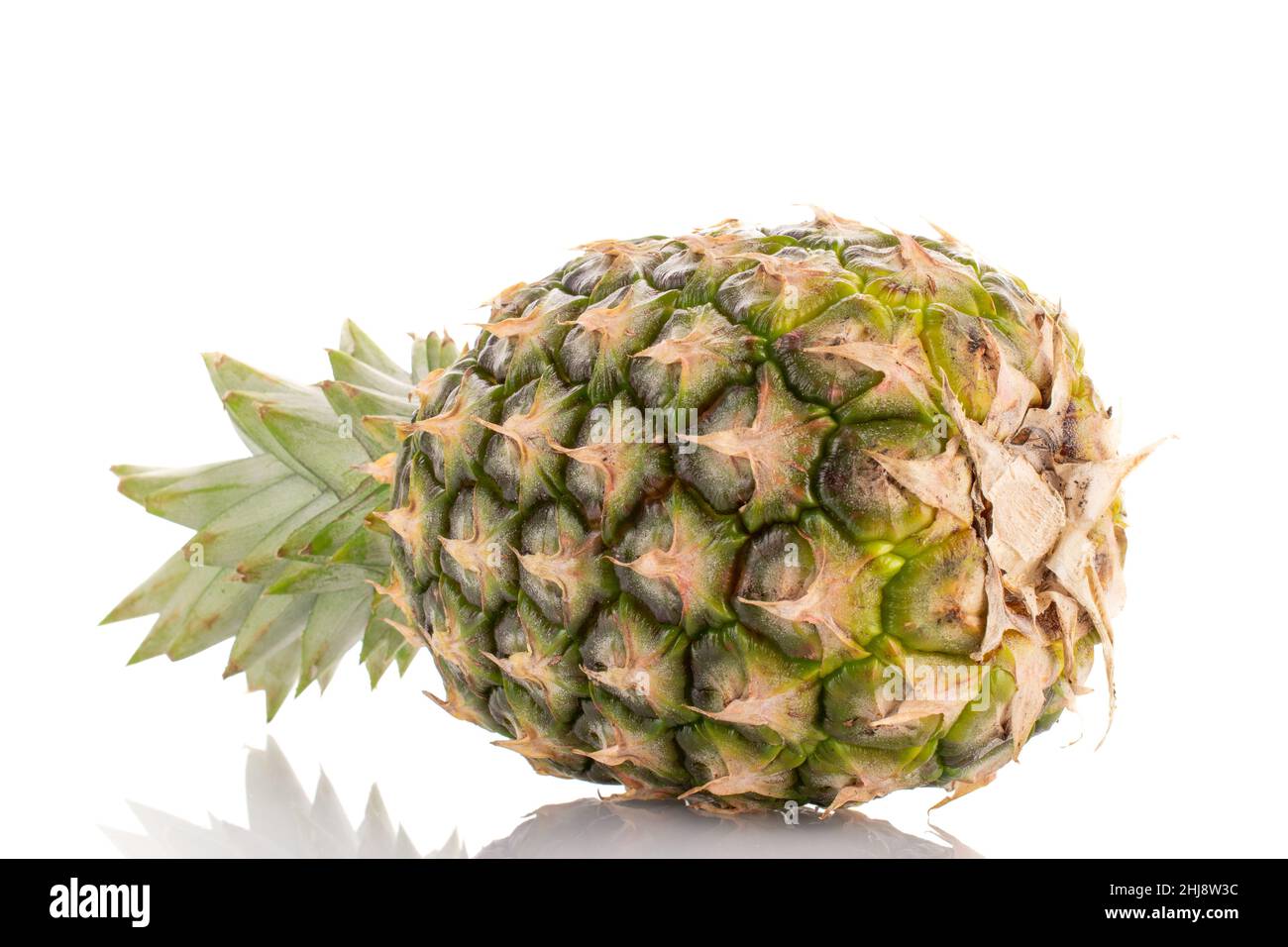 One ripe organic pineapple, close-up, isolated on white Stock Photo - Alamy