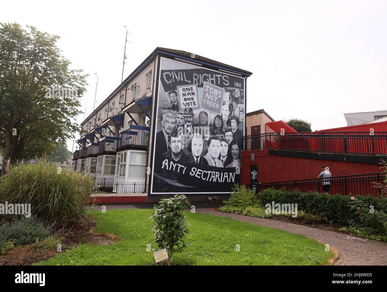 Derry border hi-res stock photography and images - Alamy