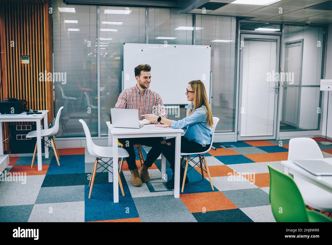 Informal organization hi-res stock photography and images - Alamy