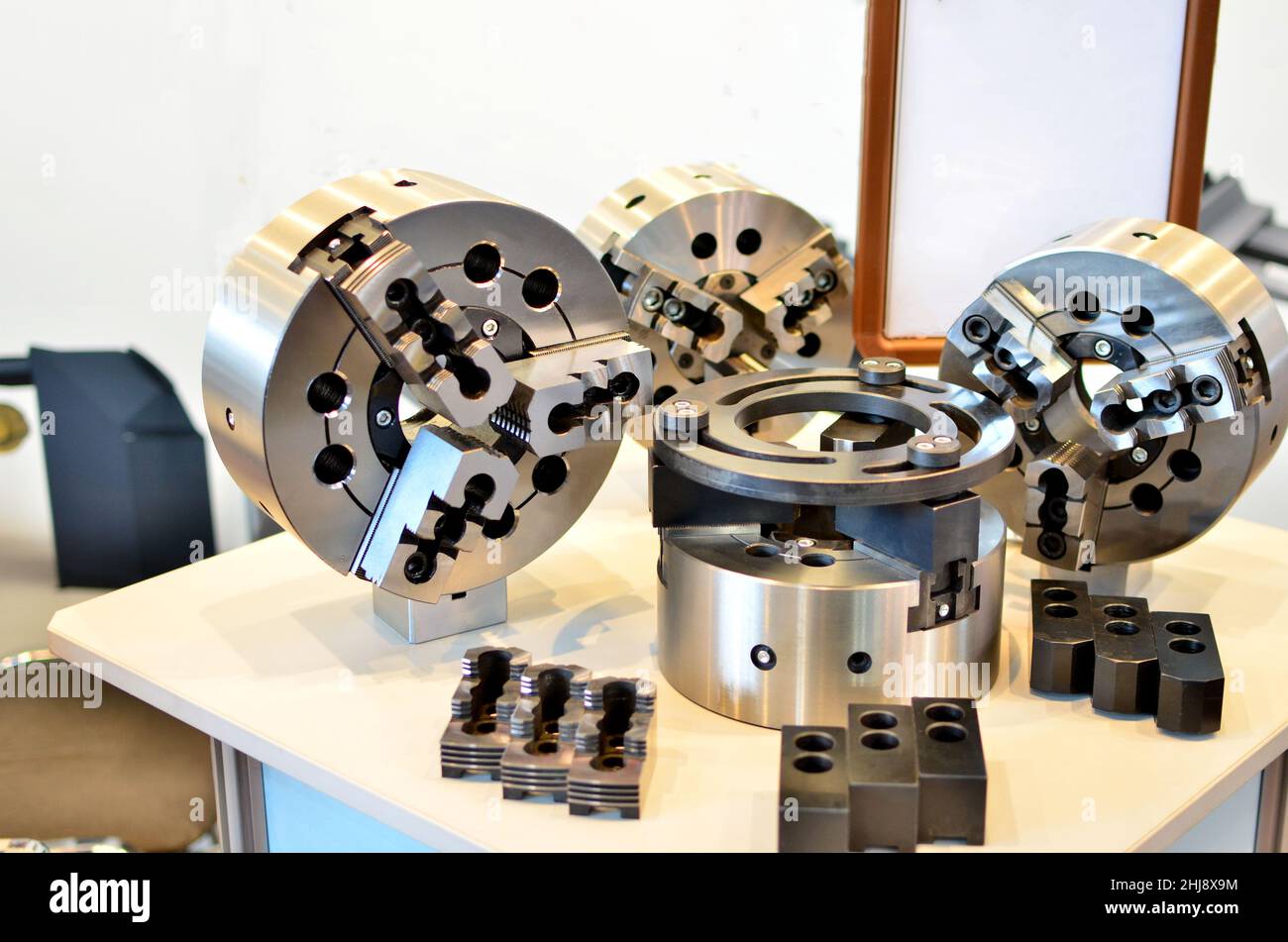 Precision turning chucks for modern CNC machines for machining and ...