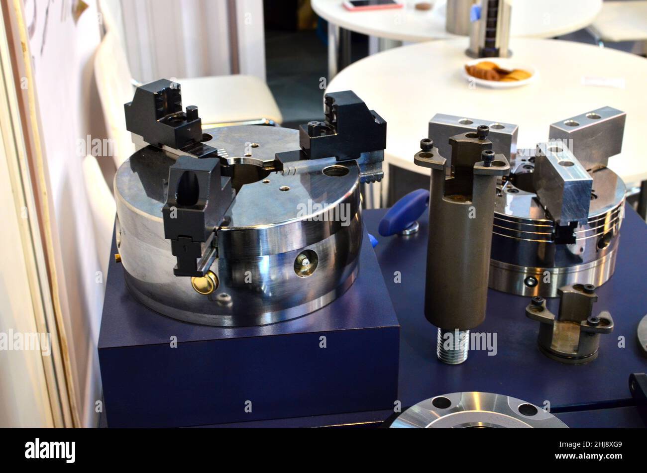 Precision turning chucks for modern CNC machines for machining and ...