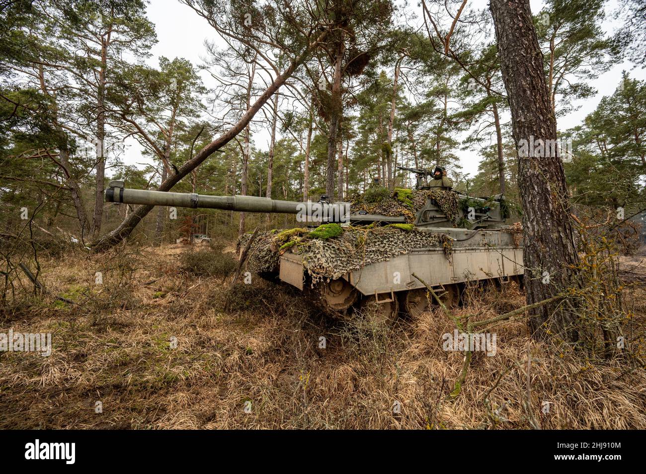Hohenfels, Germany. 27th Jan, 2022. An Italian Ariete main battle tank ...