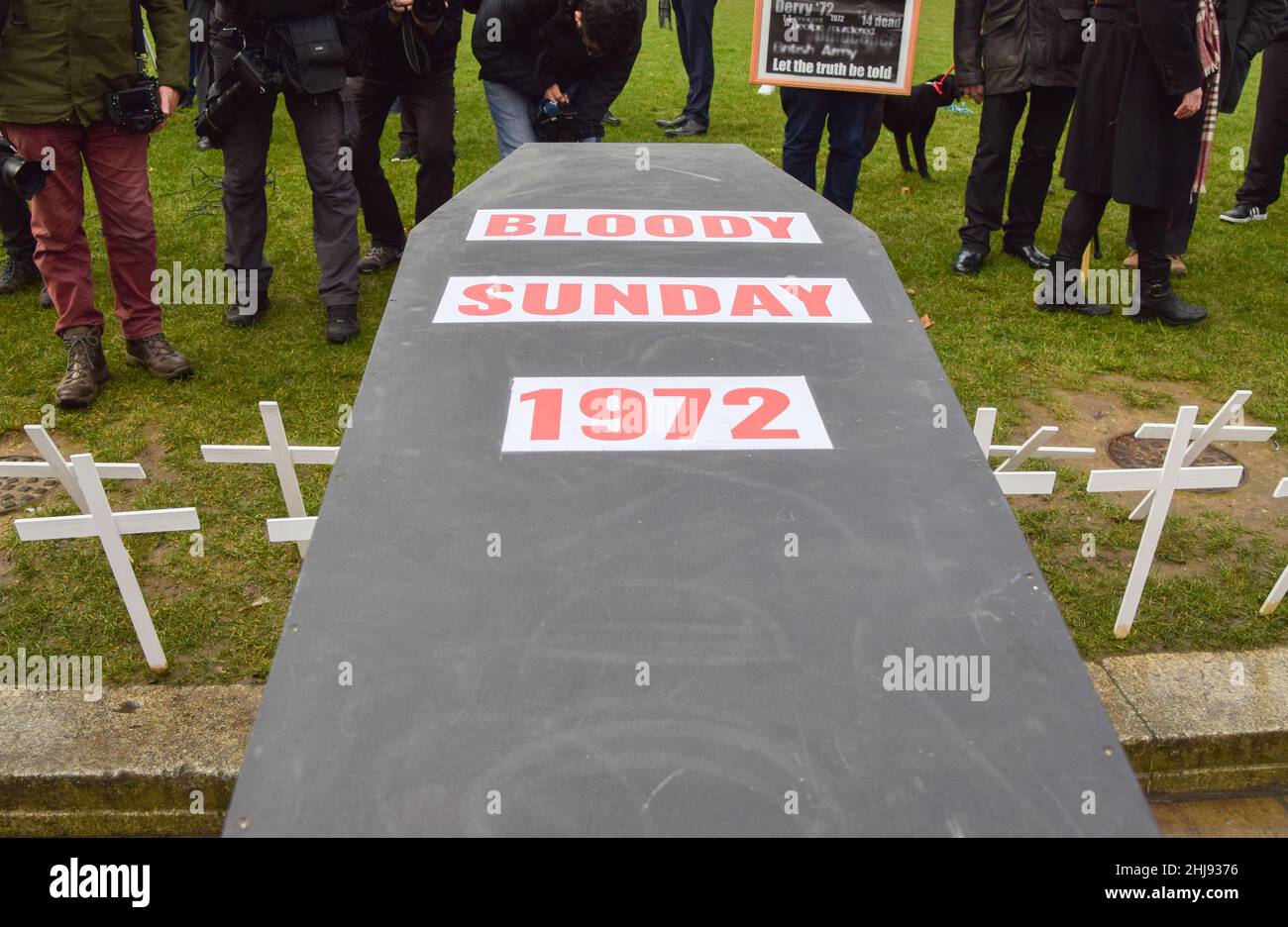 Bloody sunday ireland 1972 hi-res stock photography and images - Alamy