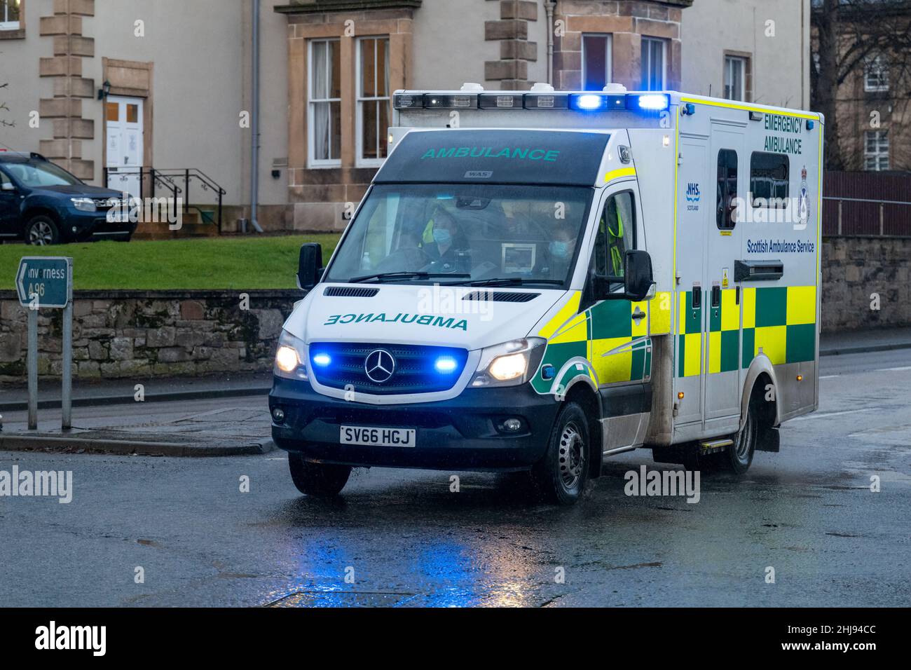 Scottish ambulance hi-res stock photography and images - Alamy