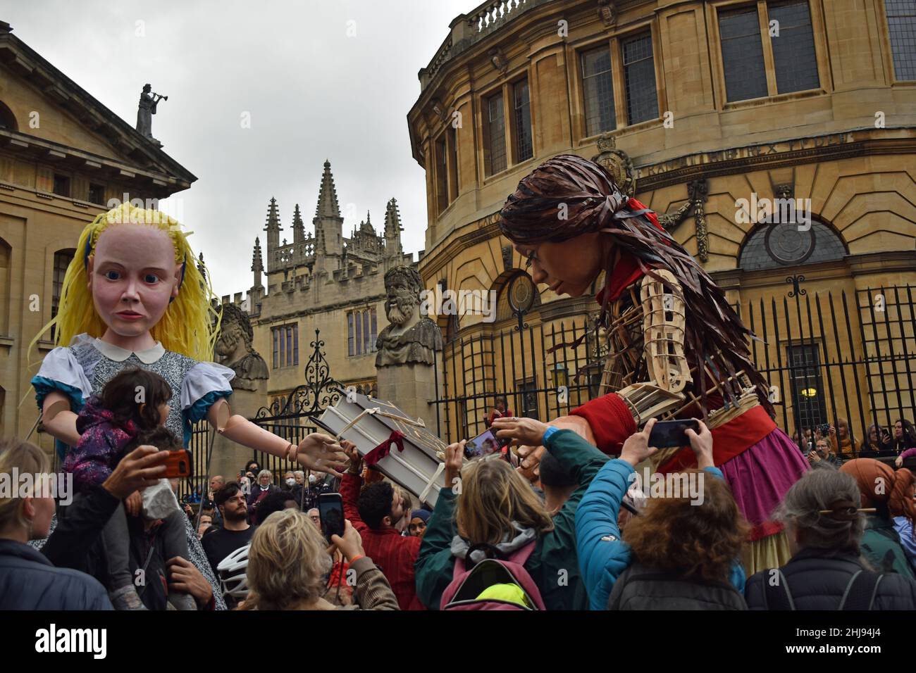 Giant alice puppet hi-res stock photography and images - Alamy