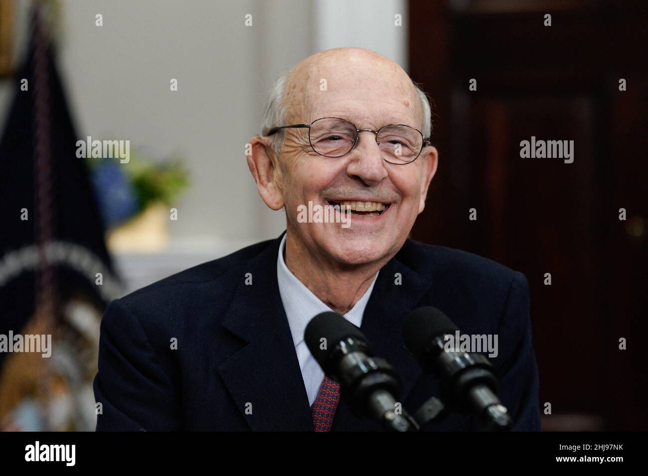 Justice breyer 2022 hi-res stock photography and images - Alamy