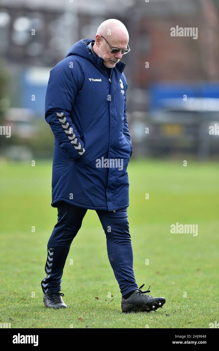 OLDHAM, UK. JAN 27TH Tommy Wright (Assistant Head Coach) of Oldham ...