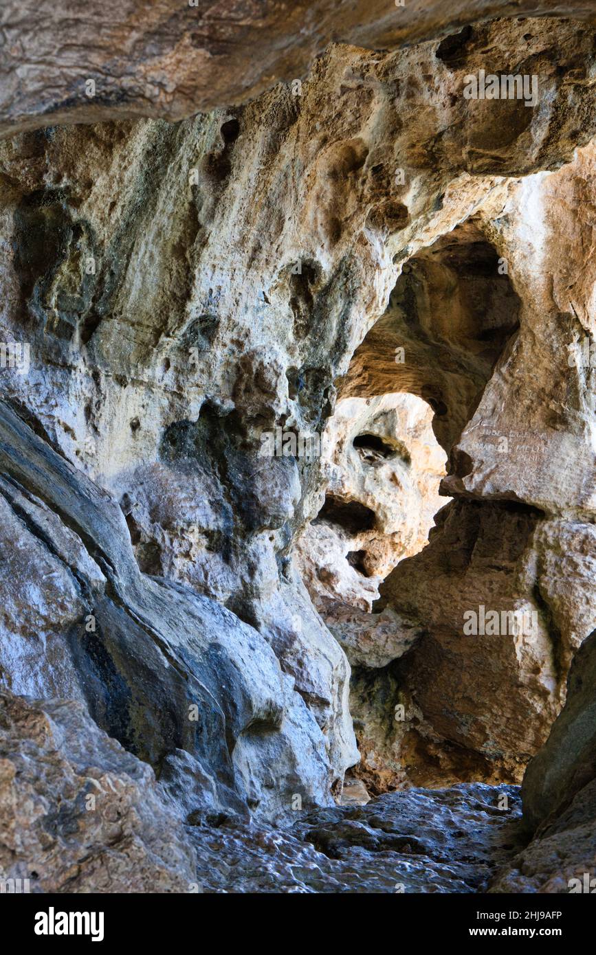 Daylight beam hi-res stock photography and images - Alamy